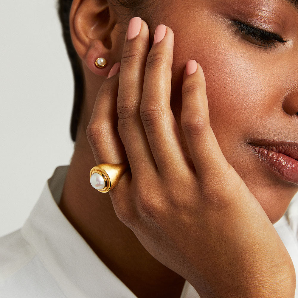 Mini Signet Ring | Pearl | Dean Davidson Jewelry – DeanDavidson.com